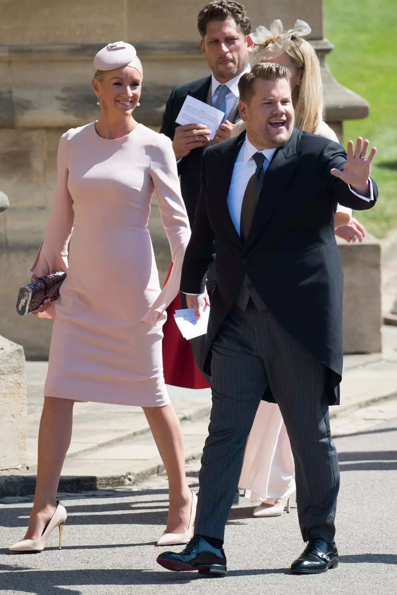 James Corden na vjenčanju princa Harryja i Meghan Markles sa suprugom Juliom Carey 2018.