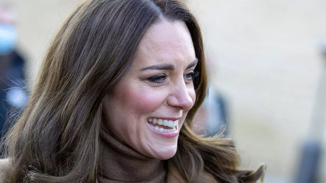 The Duchess of Cambridge menunjukkan kepada kita bagaimana cara berpakaian saat cuaca dingin