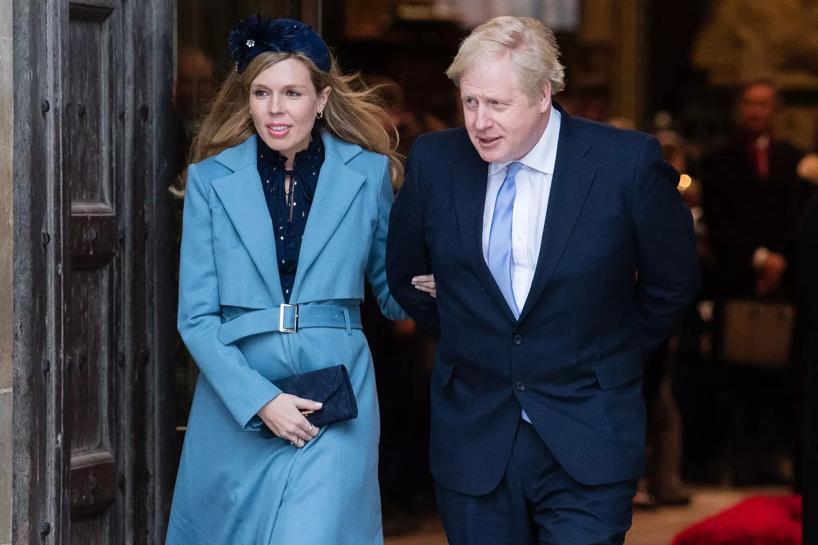 Boris Johnson ak Carrie Symonds k ap patisipe nan Sèvis Jounen Commonwealth 2020 la