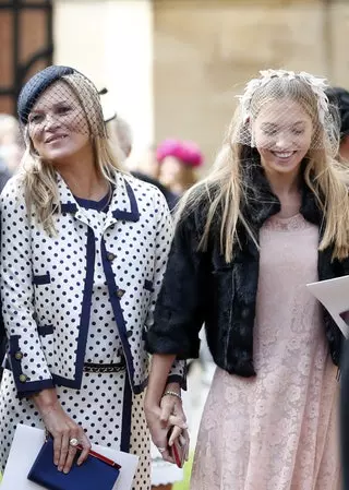 Kate Moss Quan Kate Moss va assistir al casament de la princesa Eugenia l'any passat, molts tenien curiositat per saber com els britànics...