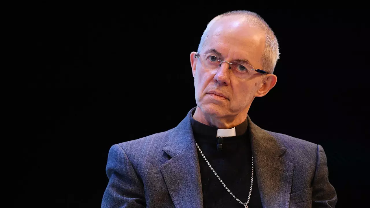 Los miembros de la realeza no son 'santos sobrehumanos', dice el arzobispo de Canterbury