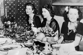 Mit Prinzessin Elizabeth und Miss John Wills 1945