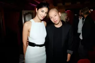 Caroline Issa ndi Jason Wu