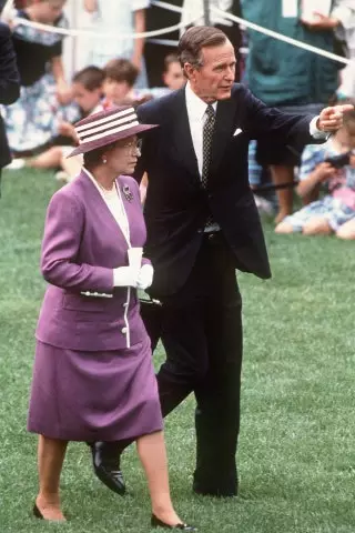 An Bhanríon leis an Uachtarán George Bush Bealtaine 1991