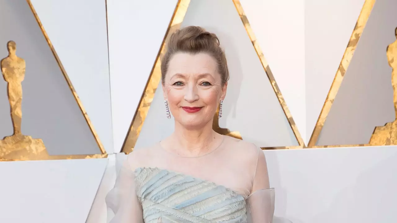 Lesley Manville e Imelda Staunton interpretarán a la Princesa Margarita y la Reina en la última temporada de The Crown