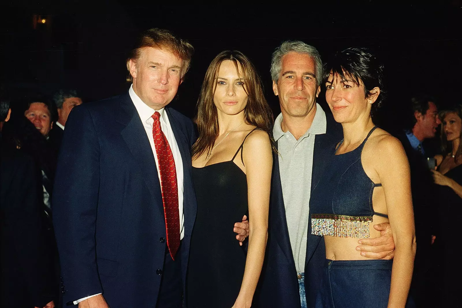 Donald és Melania Trump Jeffrey Epsteinnel és Ghislaine Maxwell-lel