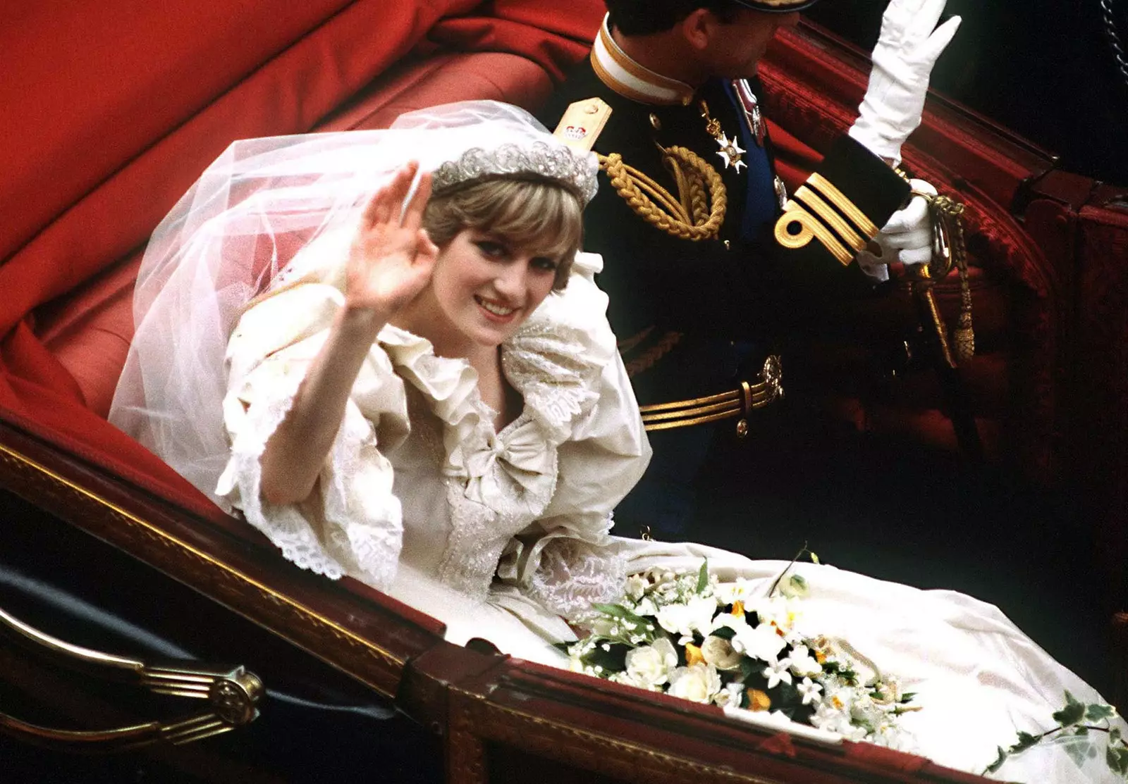 Princezna Diana na sobě v den svatby v roce 1981 Spencer Tiara