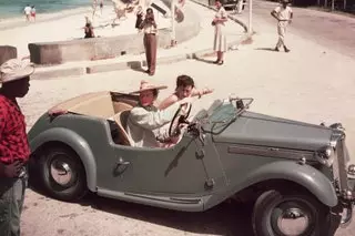 Katharine Hepburn och teaterproducenten Irene Mayer Selznick i Montego Bay 1953