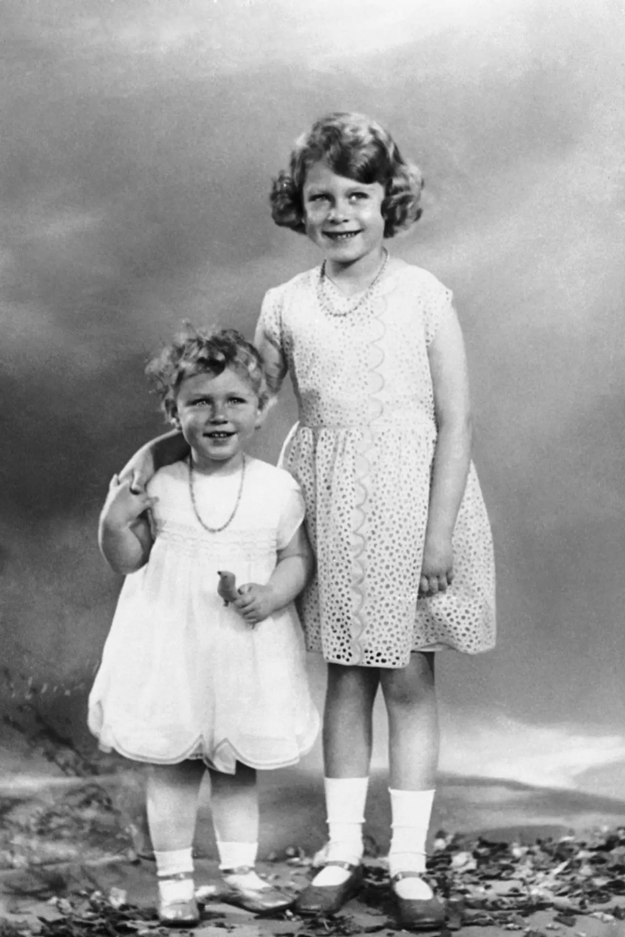 1934 Ki gen laj de ak Princess Elizabeth ki gen sis