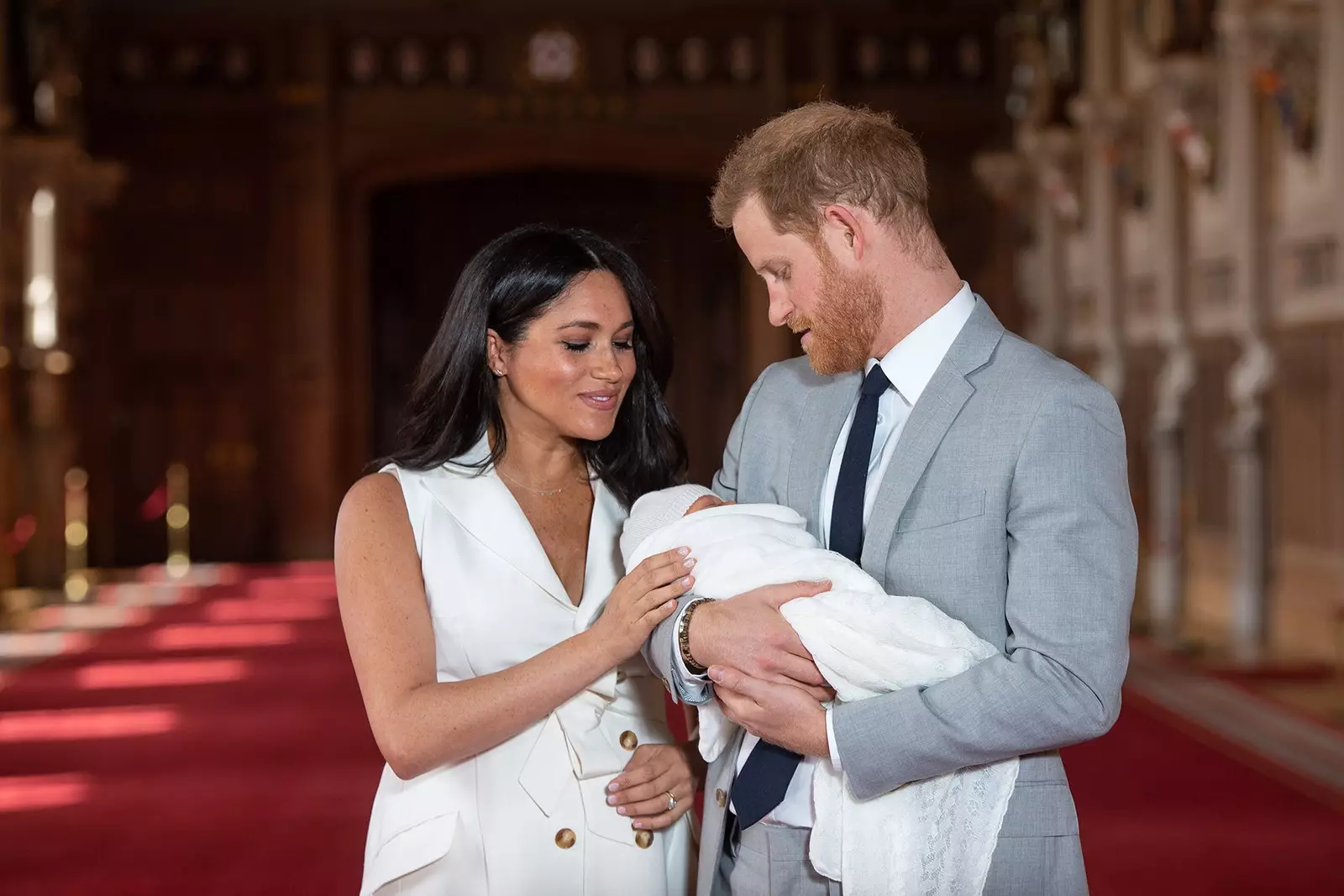 ຮູບພາບທໍາອິດຂອງ Royal Baby Sussex