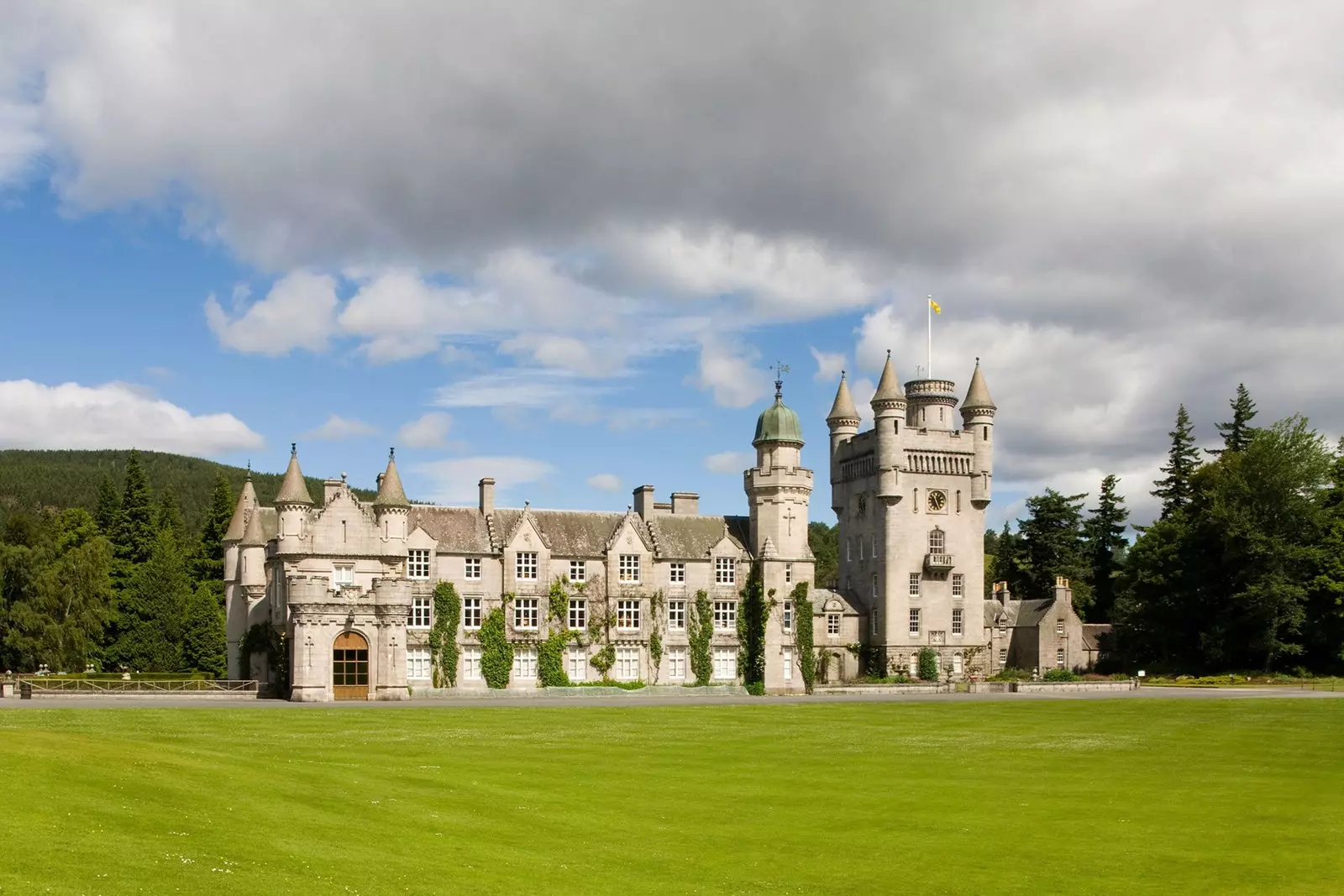 Reëls vir kastele wat 'n kasteel besit kastele te koop wat in 'n kasteel woon