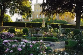 Belvoir Castle Grantham Var och en av hertiginnorna av Rutland har satt sin framträdande prägel på Belvoirs mitten av 1800-talet...