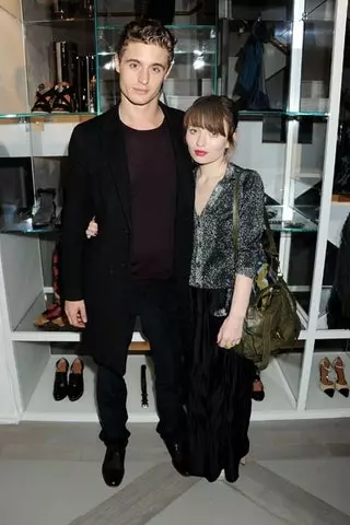 Max Irons i Emily Browing