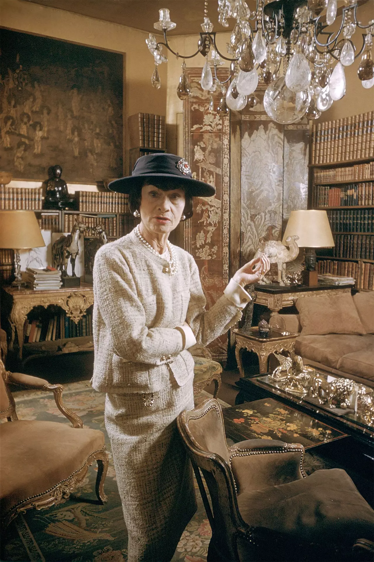 Coco Chanel en su apartamento de Cambon Street en París 1959