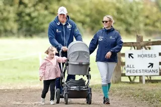 Mike na Zara Tindall na binti zao Mia na Lena Tindall 2018