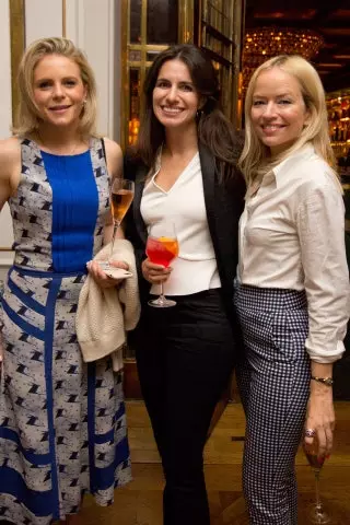 Sophie Markwick Jennifer George kaj Clare Bennett