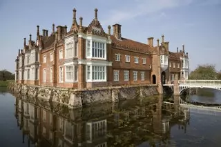 Helmingham Hall Gardens Suffolk Дом на лорд и лейди Tollemache В дълбокото сърце на провинцията на Съфолк...