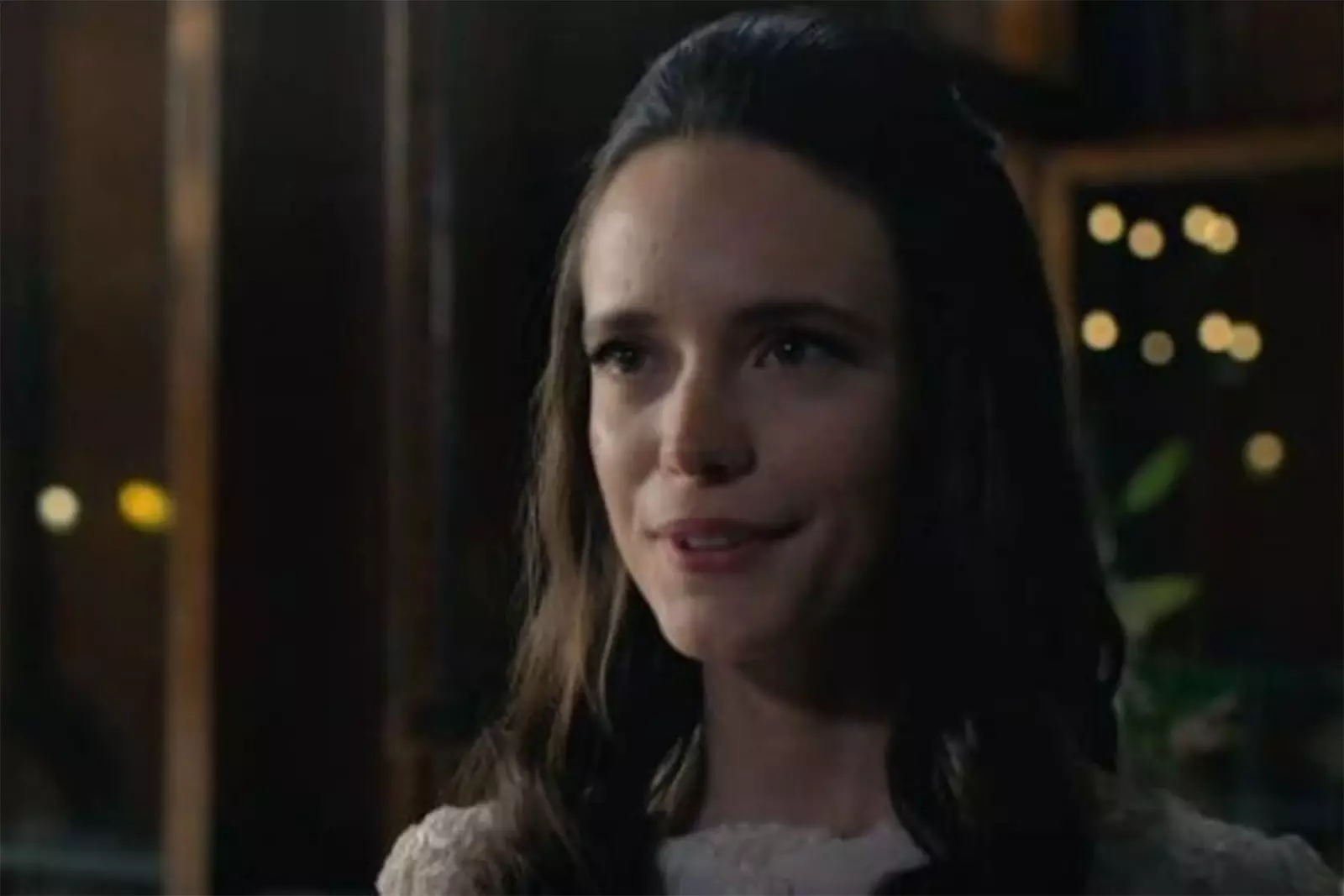 Juilette do Stacy Martin thủ vai trong The Serpent