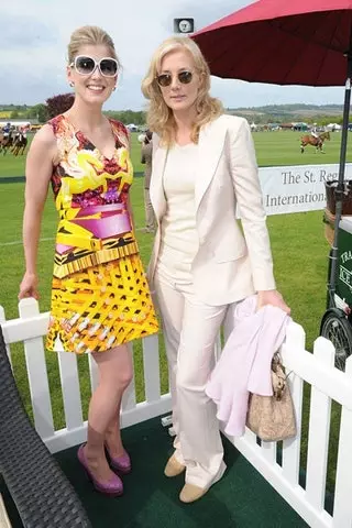 Rosamund Pike og Joely Richardson