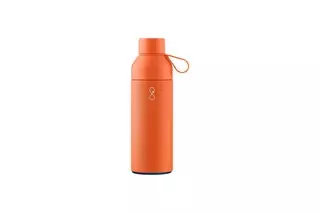 OCEAN BOTTLE 35 میں ہمیشہ اپنی ہلکی پھلکی اسٹیل کی قابل اعتماد بوتل اپنے ساتھ رکھتا ہوں اور Refill ایپ ڈاؤن لوڈ کرنے کی تجویز کرتا ہوں...