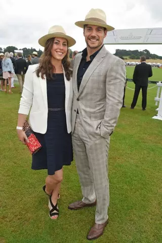 Lucy Cork i Henry Cavill