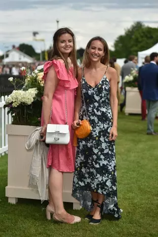 Lady Natasha Rufus Isaacs และ Lavinia Brennan