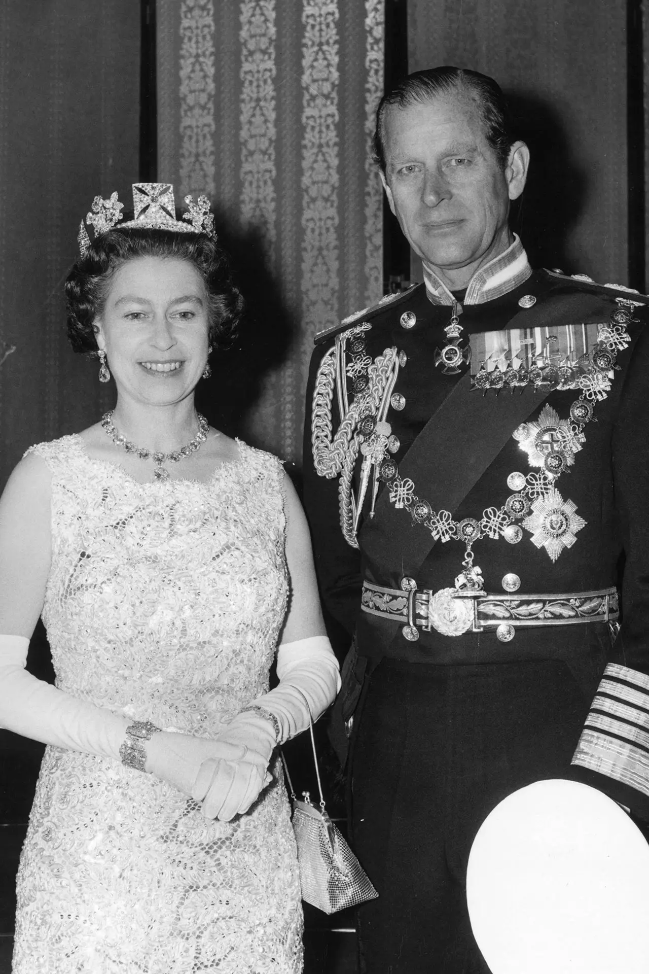 La reine a vu porter le bracelet avec le prince Philip lors des célébrations de leurs noces d'argent 1972