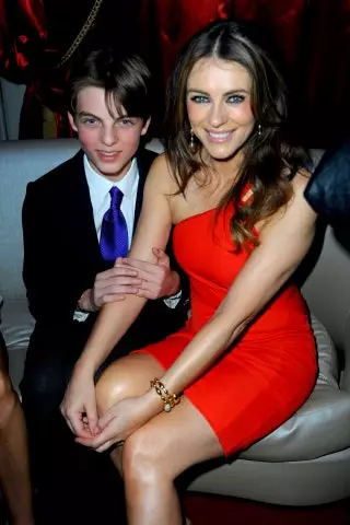 Damian Hurley və Elizabeth Hurley