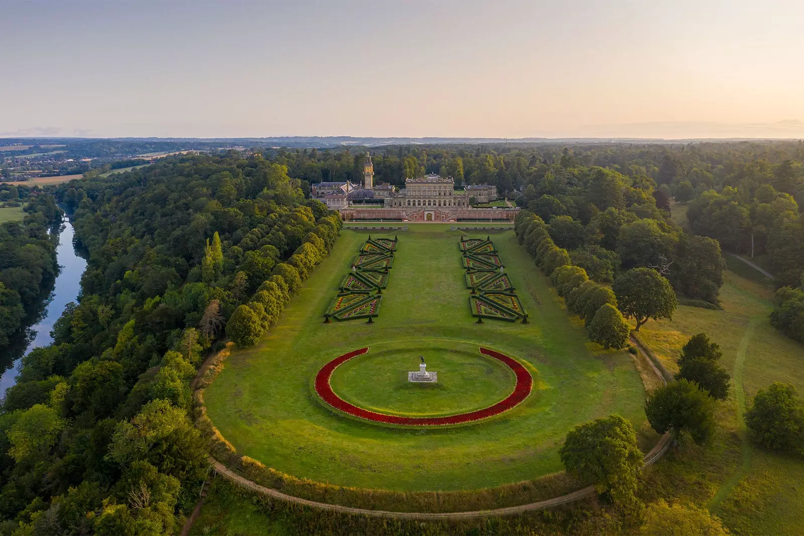 Vue aérienne de Cliveden