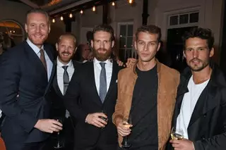 Joe Ottaway Alistair Guy Craig McGinlay Josh Parkinson နှင့် Sam Webb