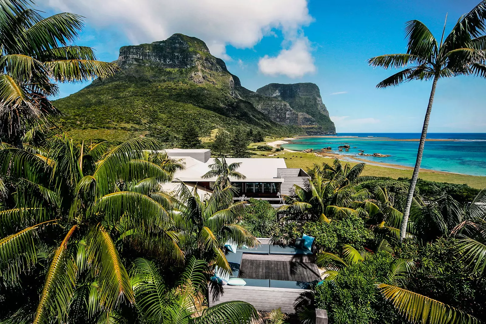 Capella Lodge recenzija hotela Tatler Travel Guide 2020