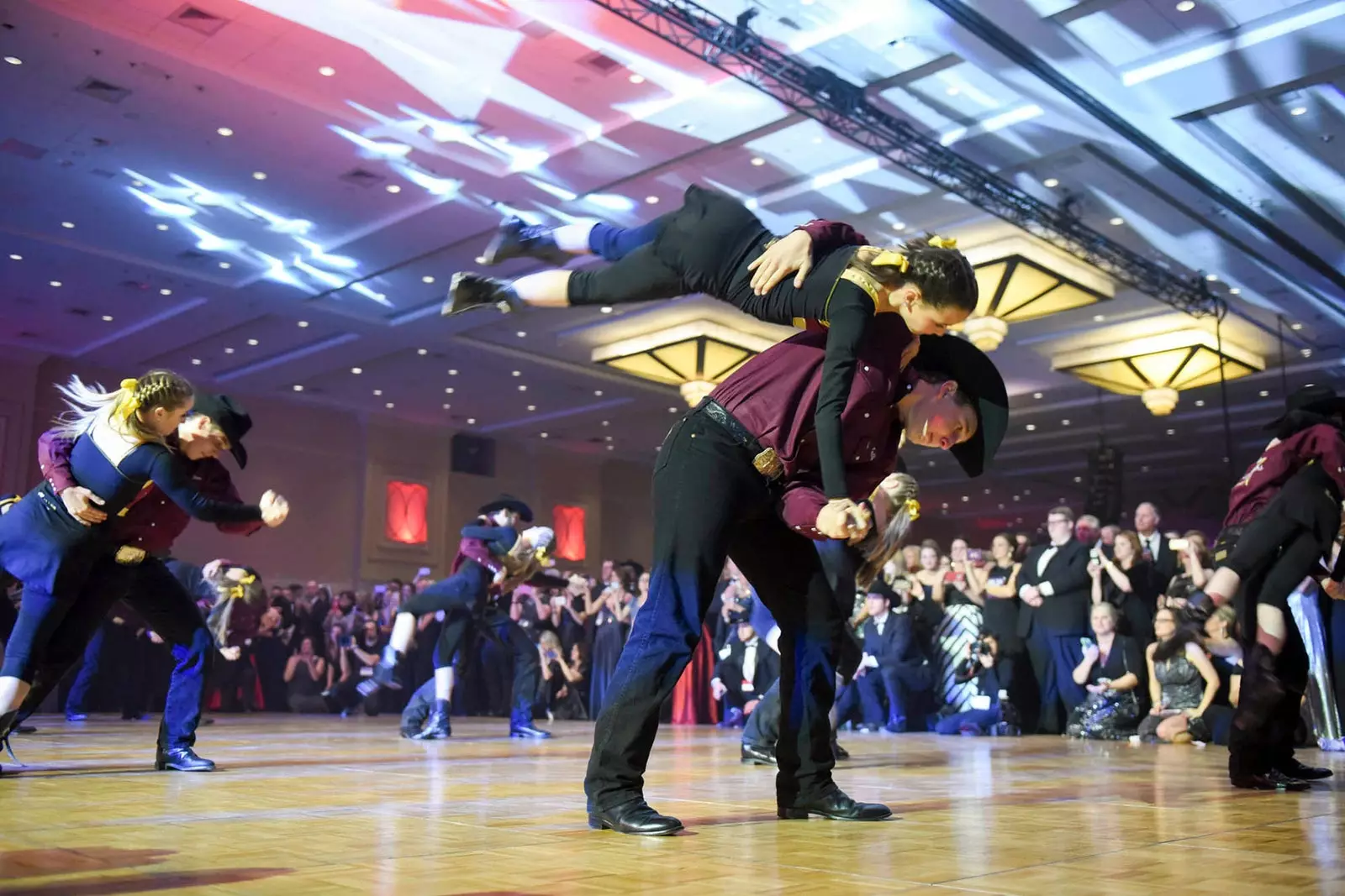 The Black Tie Boots Prezidentský inaugurační ples v The Gaylord National Resort Convention Center Fort Washington...