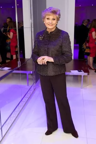 Angela Rippon