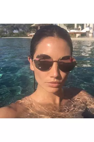 Lily Aldridge nagyon utálja a tengert Görögországban