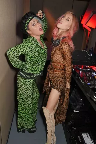 Jaime Winstone og Mary Charteris