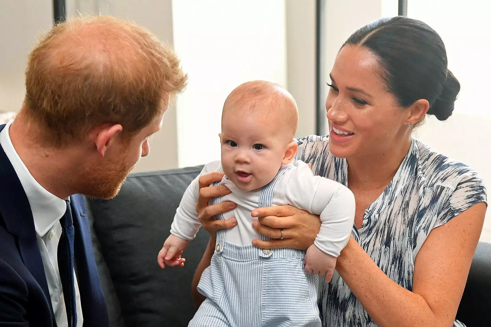 Książę i księżna Sussex z synem Archie