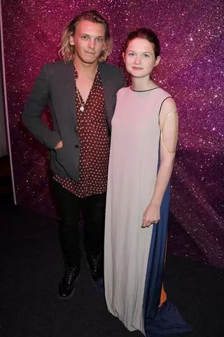 Jamie Campbell Bower və Bonnie Wright