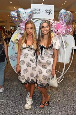 Hanym Amelia Windsor we Mimi Wade