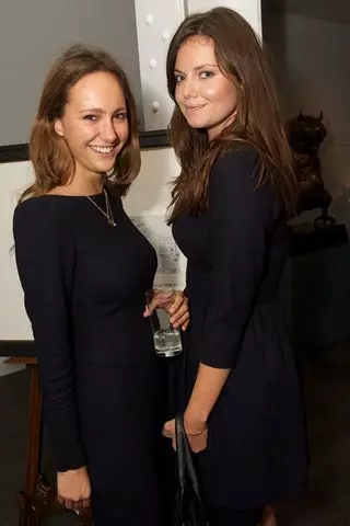 Lavinia Brennan û Lady Natasha Rufus Isaacs