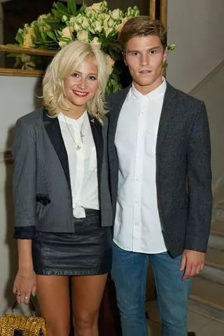 Pixie Lott și Oliver Cheshire