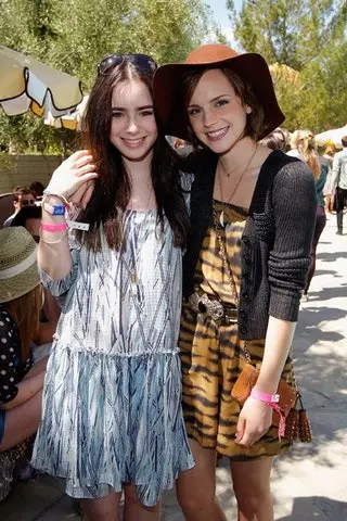 Lily Collins a Emma Watson