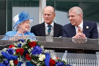 Dronningen hertugen af Edinburgh og hertugen af York