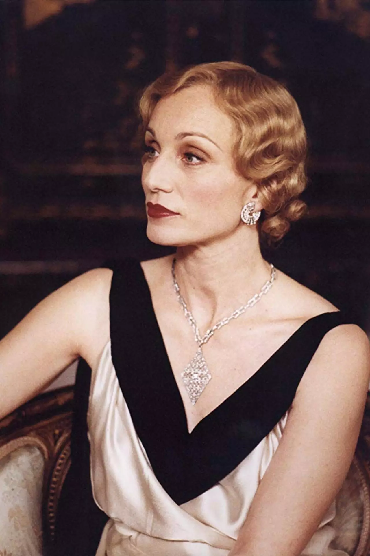 T5WGYW GOSFORD PARK 2001 Film CouncilCapitol Films Production with Kristin Scott Thomas