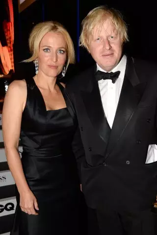 Gillian Anderson ug Boris Johnson