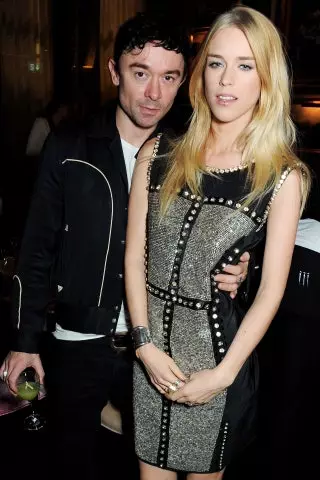 Robbie Furze און Mary Charteris