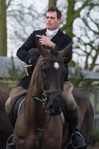 Fred Hopkinson rijdt met de Quorn op Willoughby on the Wolds 2013