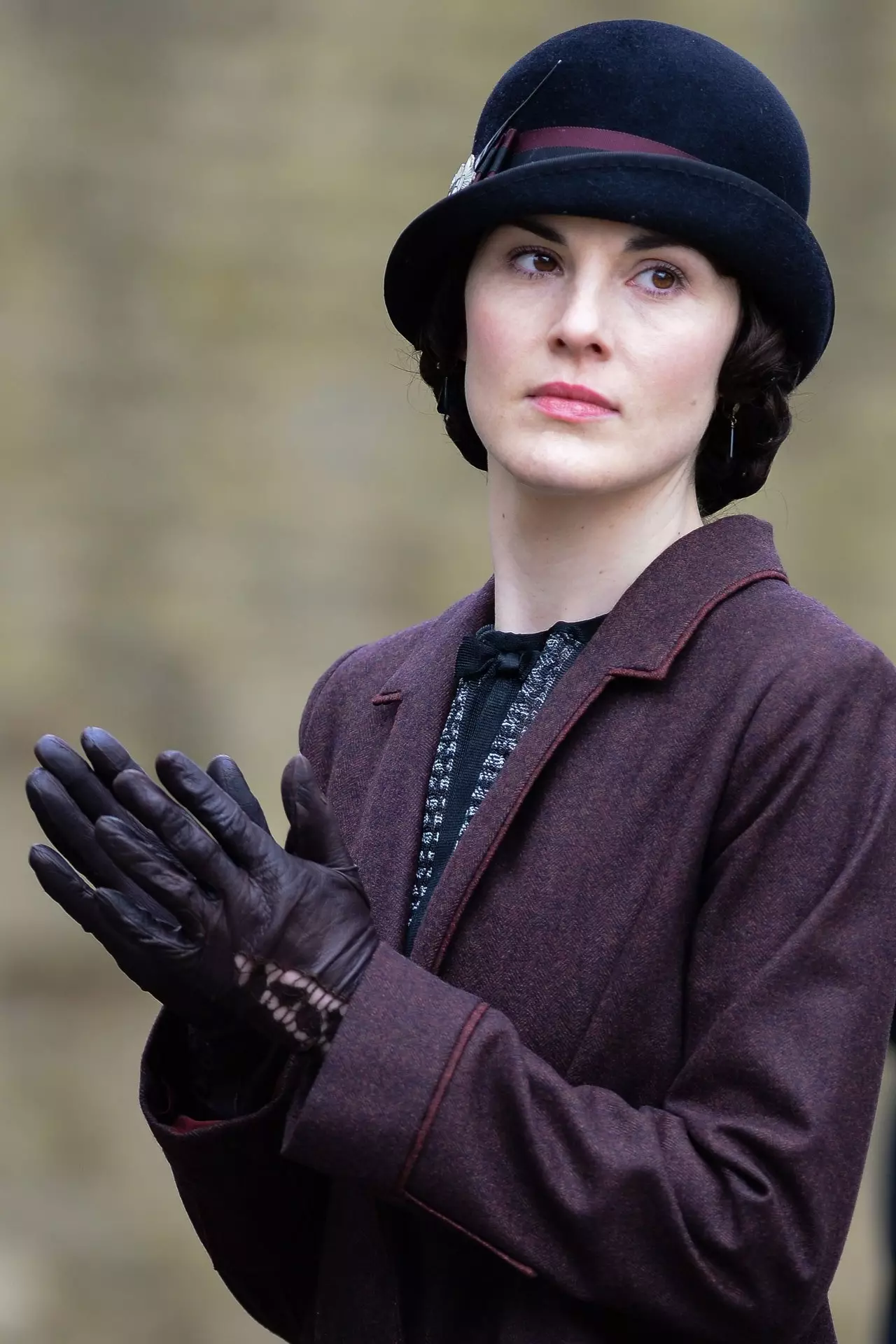 Faʻafefea ona tafao faamasani ma se tamaʻitaʻi Lady Mary Downton Abbey Clare Bennett Tatler Guide