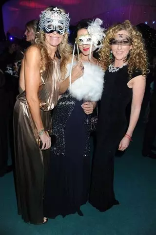 Melissa Odabash Yasmin Mills a Kelly Hoppen