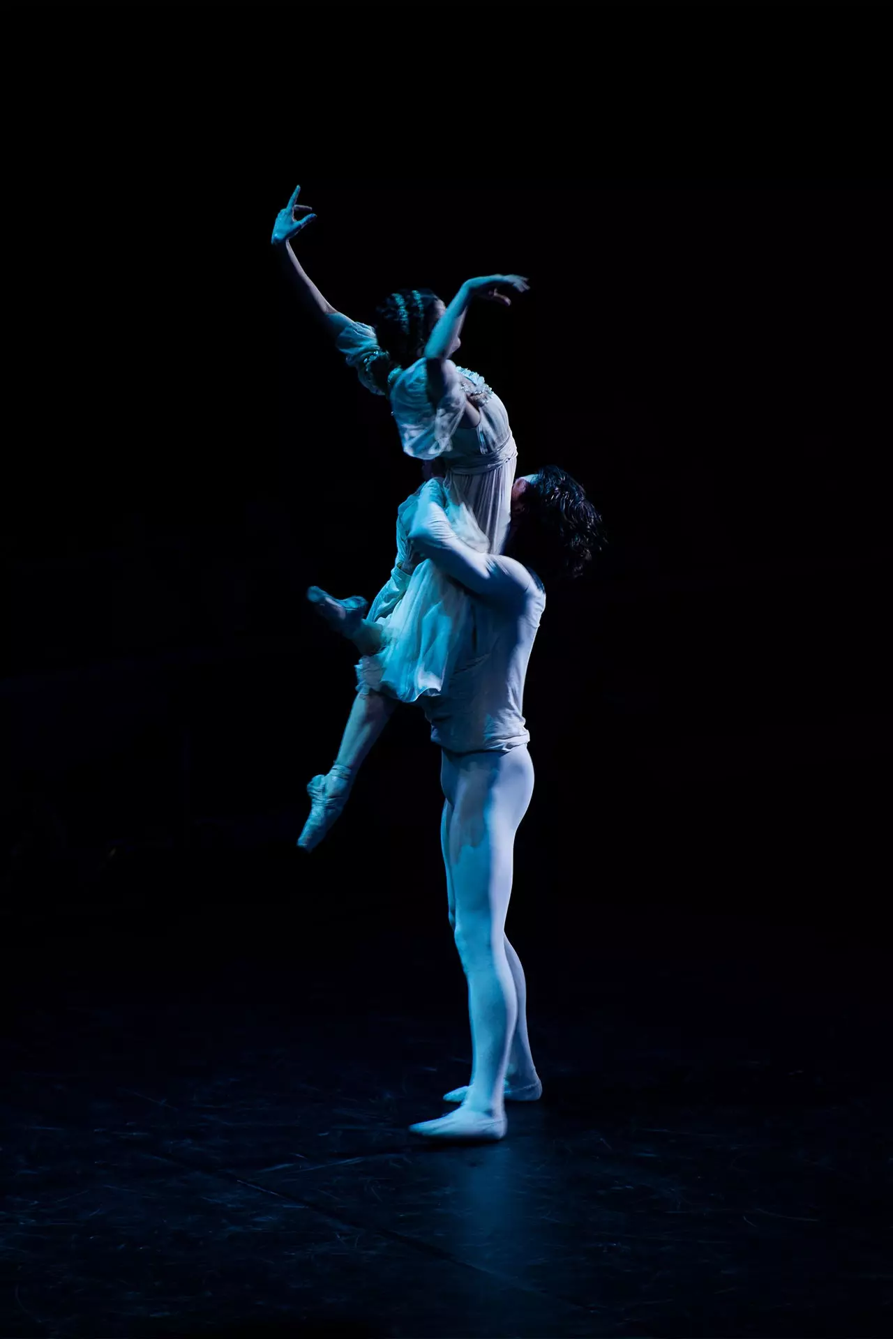 Sergei Polunin monga Romeo ndi Alina Cojocaru monga Juliet ku Romeo Juliet