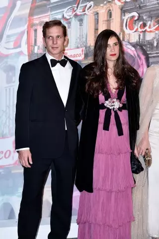 Het bijwonen van de Rose Ball met Andrea Casiraghi op Sporting MonteCarlo 2016